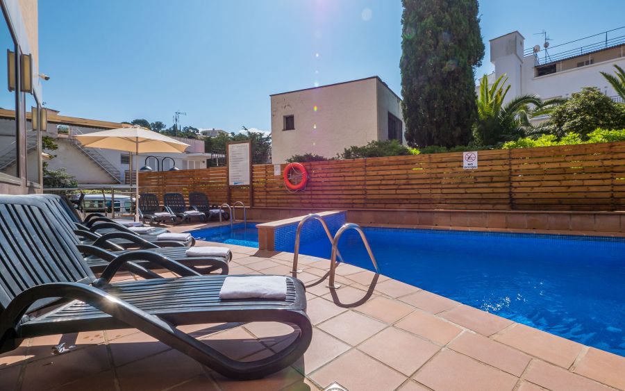 Gallery Tossa Beach Hotel in Costa Brava, Tossa del Mar. OFFICIAL WEBSITE.